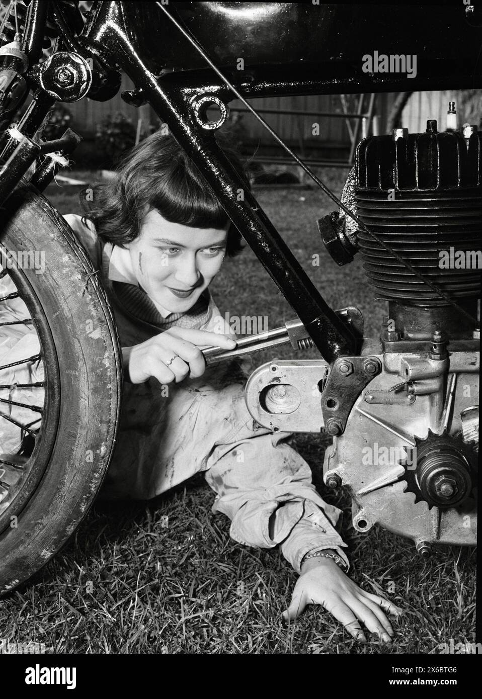 Gordon De Lisle, photograph of Miss Teen-Age, Margaret Maddev, fixing a ...