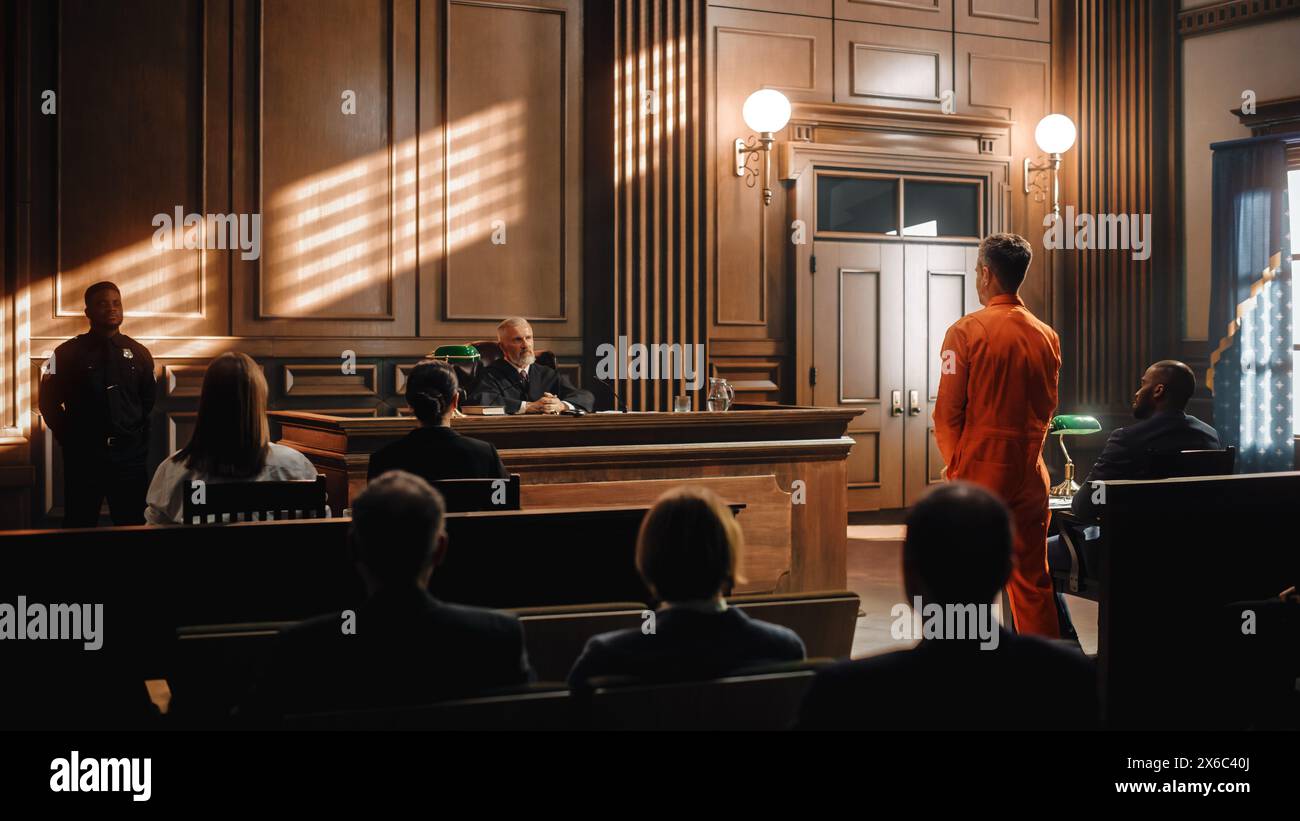 Court of Law and Justice Trial: Imparcial Honorable Judge Pronouncing ...