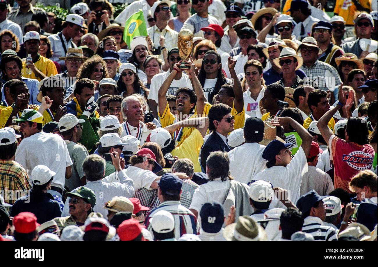 Bebeto brazil 1994 hi-res stock photography and images - Alamy