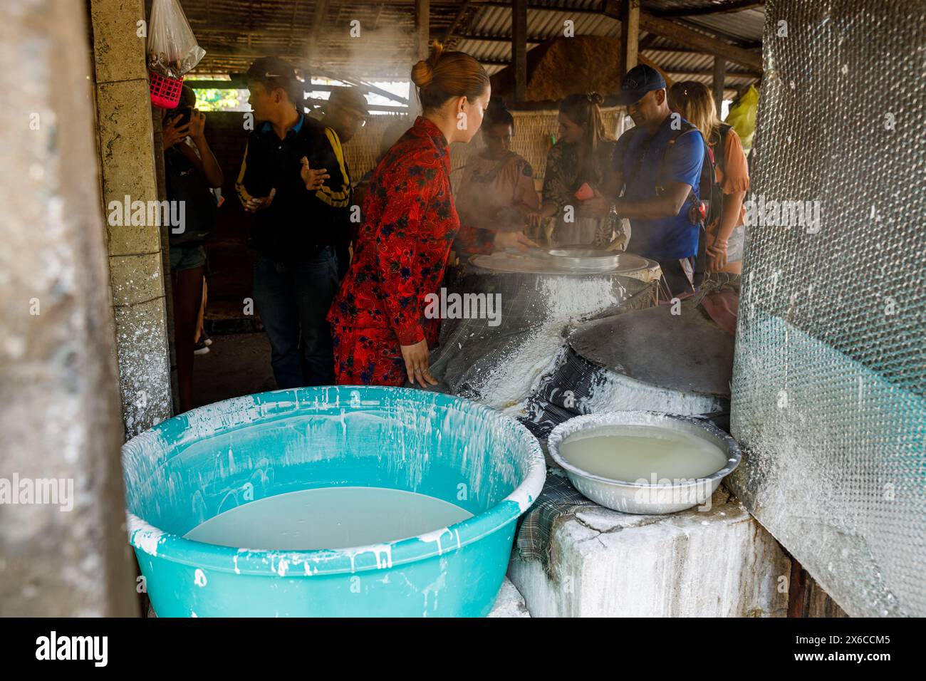 Rice paper production in the Mekong Delta at Cai Rang in Vietnam Stock ...