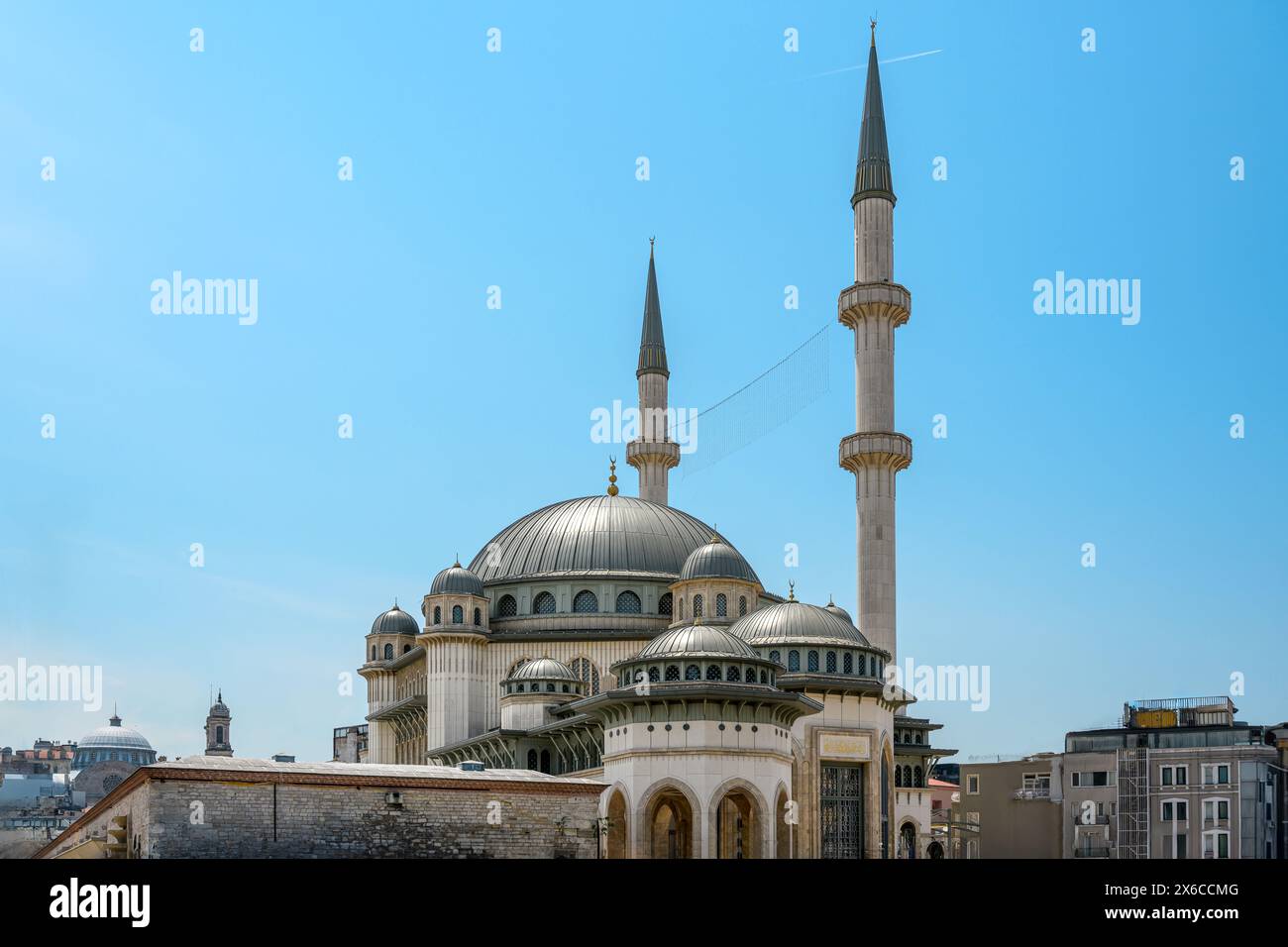 Taksim mosque on square hi-res stock photography and images - Alamy