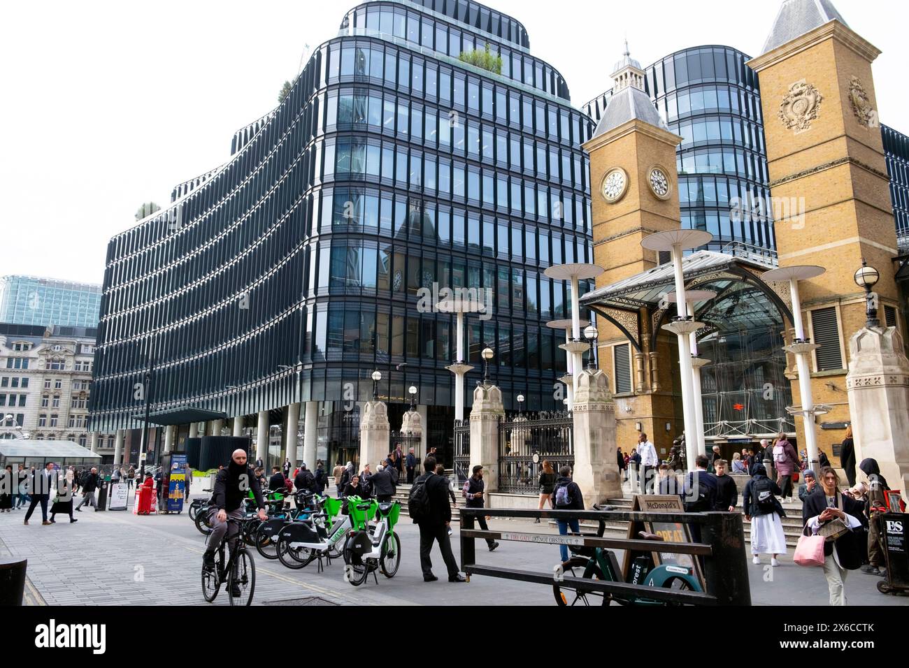 100 liverpool street development hi-res stock photography and images ...