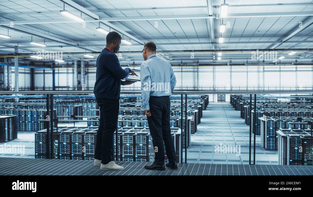 American information center hi-res stock photography and images - Alamy