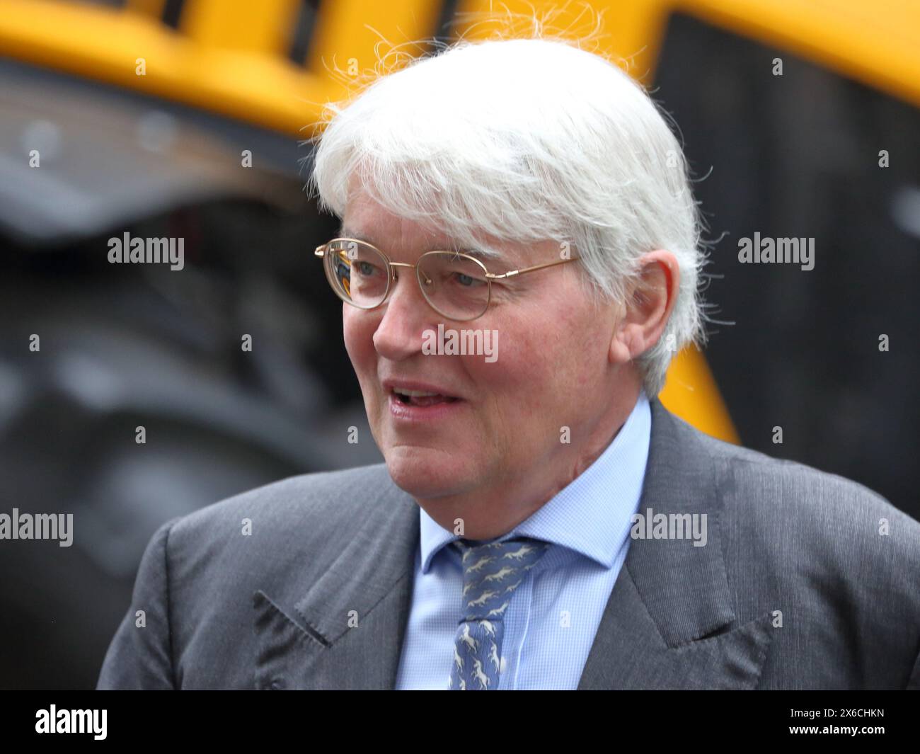 Minister of state development and africa leaves the cabinet meeting hi ...