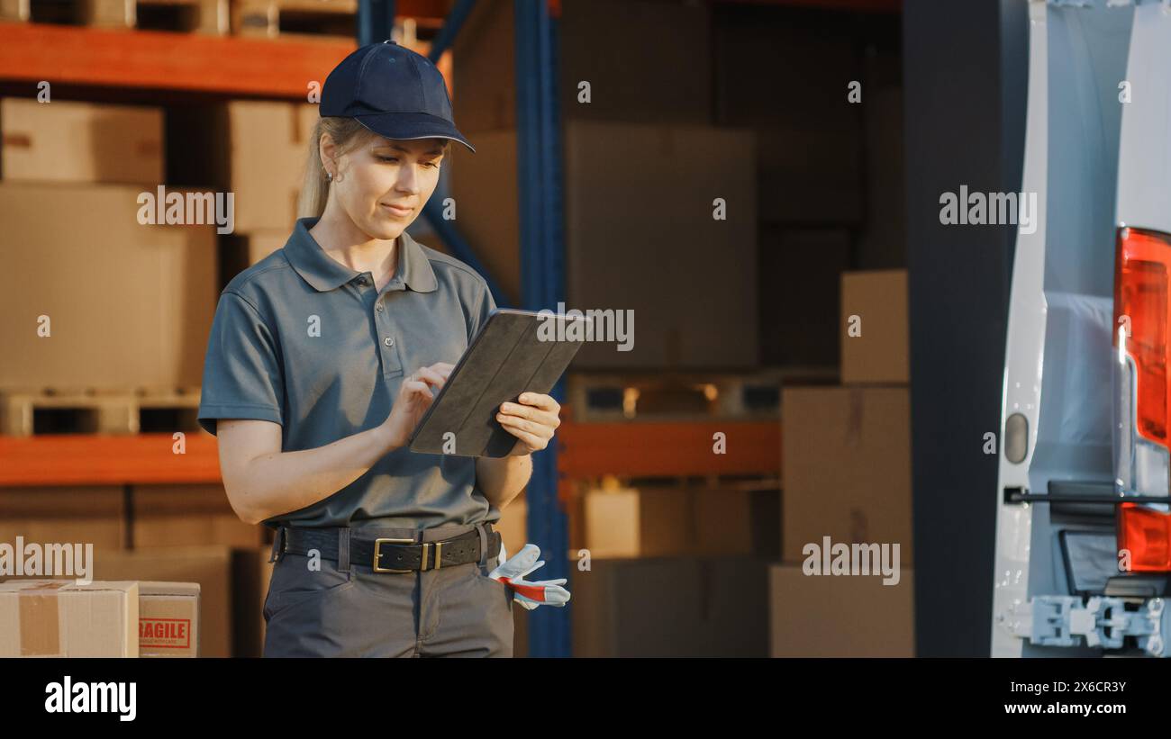 Logistics tablet woman box hi-res stock photography and images - Alamy