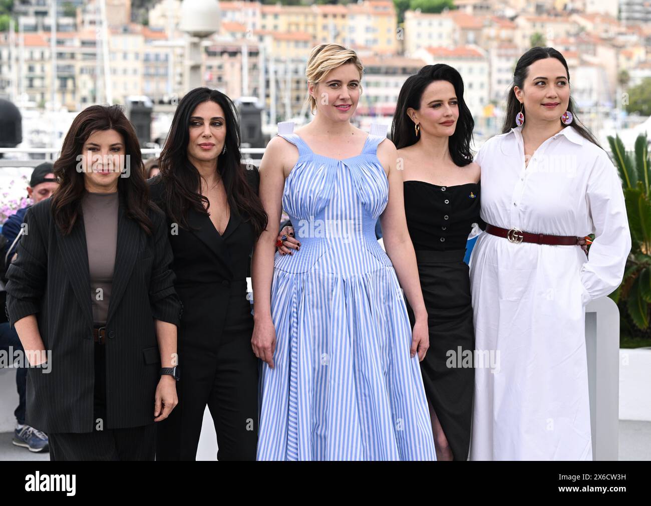 Eva green and lily gladstone hi-res stock photography and images - Alamy