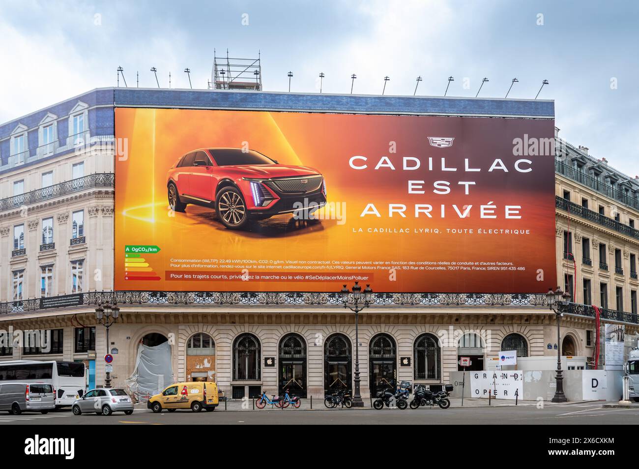 Advertising billboard written in French for the Cadillac Lyriq electric ...