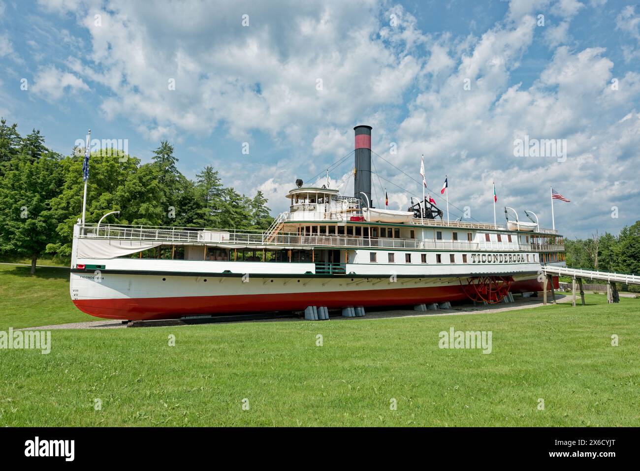 Ticonderoga. Side Wheel steamboat. Shelburne Museum, Shelburne ...