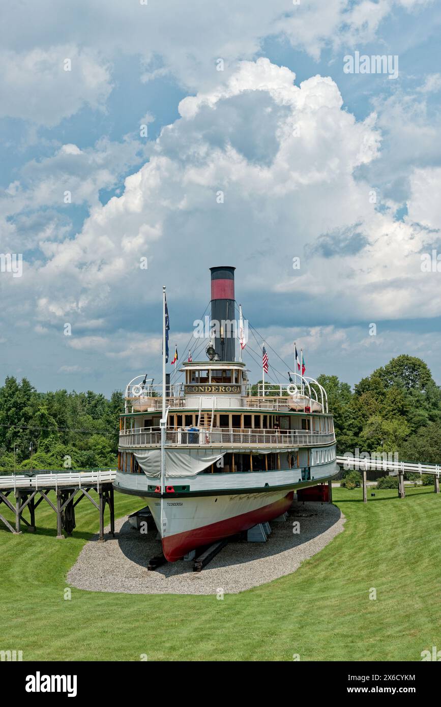 Ticonderoga. Side Wheel steamboat. Shelburne Museum, Shelburne ...