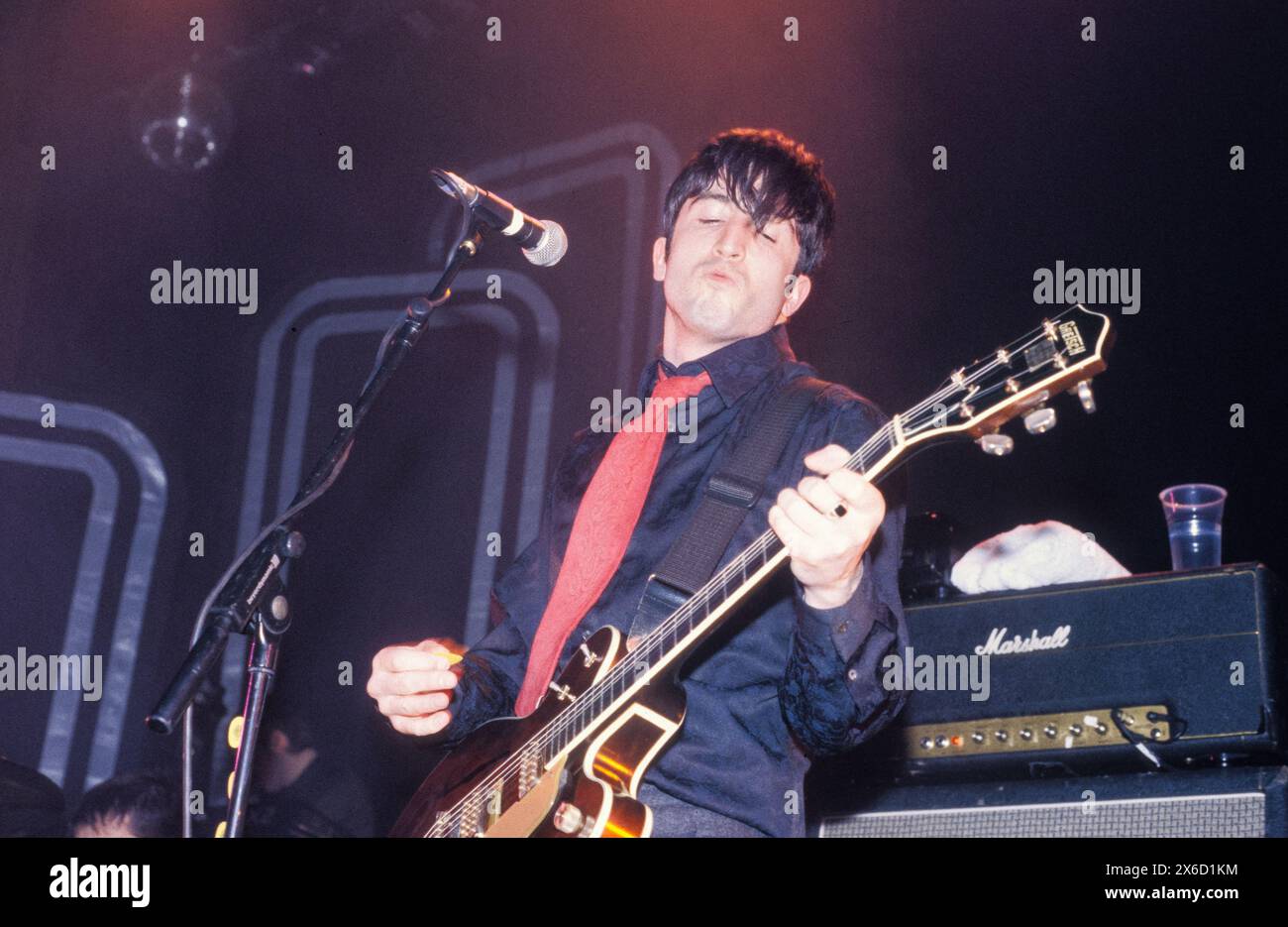 LOUIS ELIOT, RIALTO, 1998: Louis Eliot of the band Rialto playing live ...