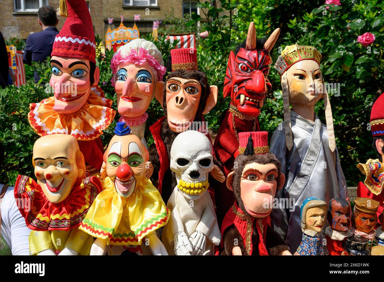 Punch and judy puppets hi-res stock photography and images - Alamy
