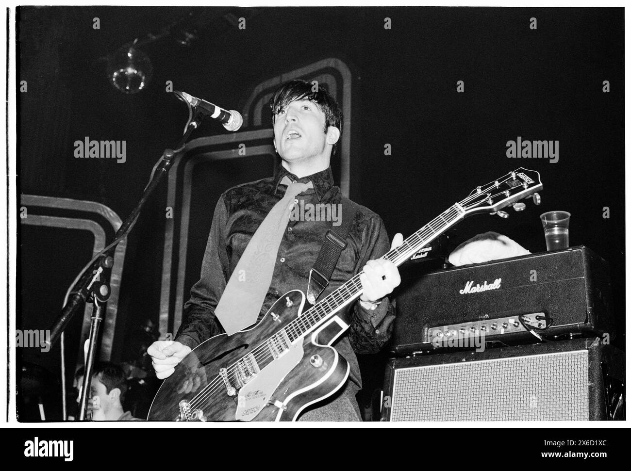 LOUIS ELIOT, RIALTO, 1998: Louis Eliot of the band Rialto playing live ...