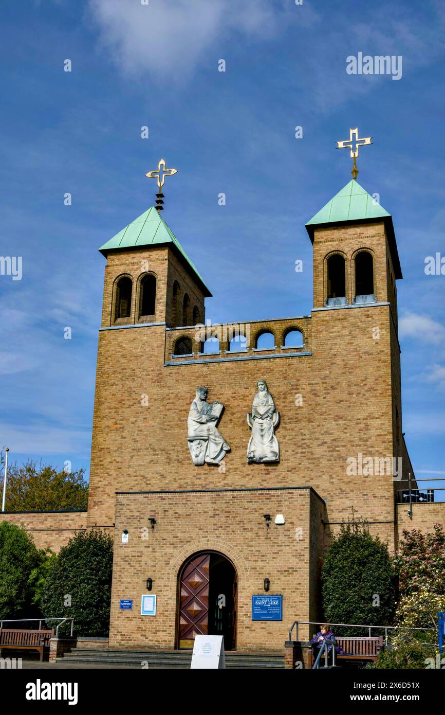 St. Luke Catholic Church, Pinner, Borough of Harrow, London, England ...