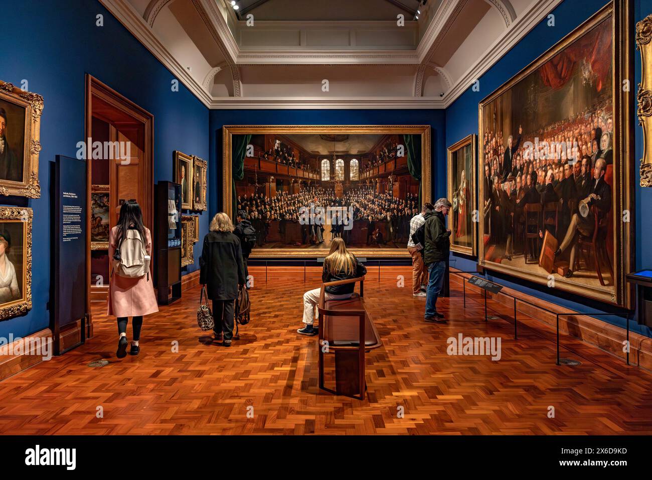 Art lovers london gallery hi-res stock photography and images - Alamy