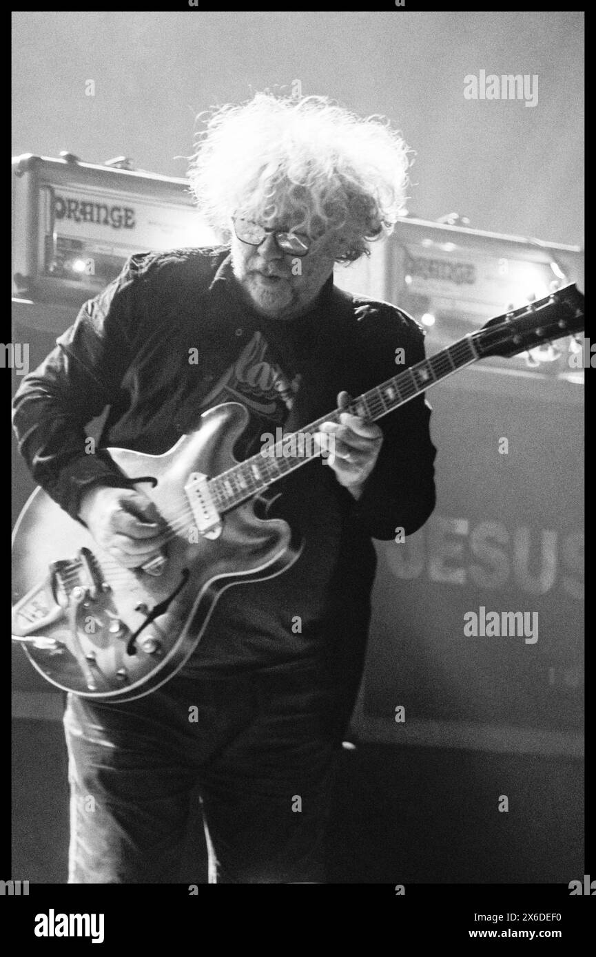 The Jesus and Mary Chain play live at the AB | The Jesus and Mary Chain ...