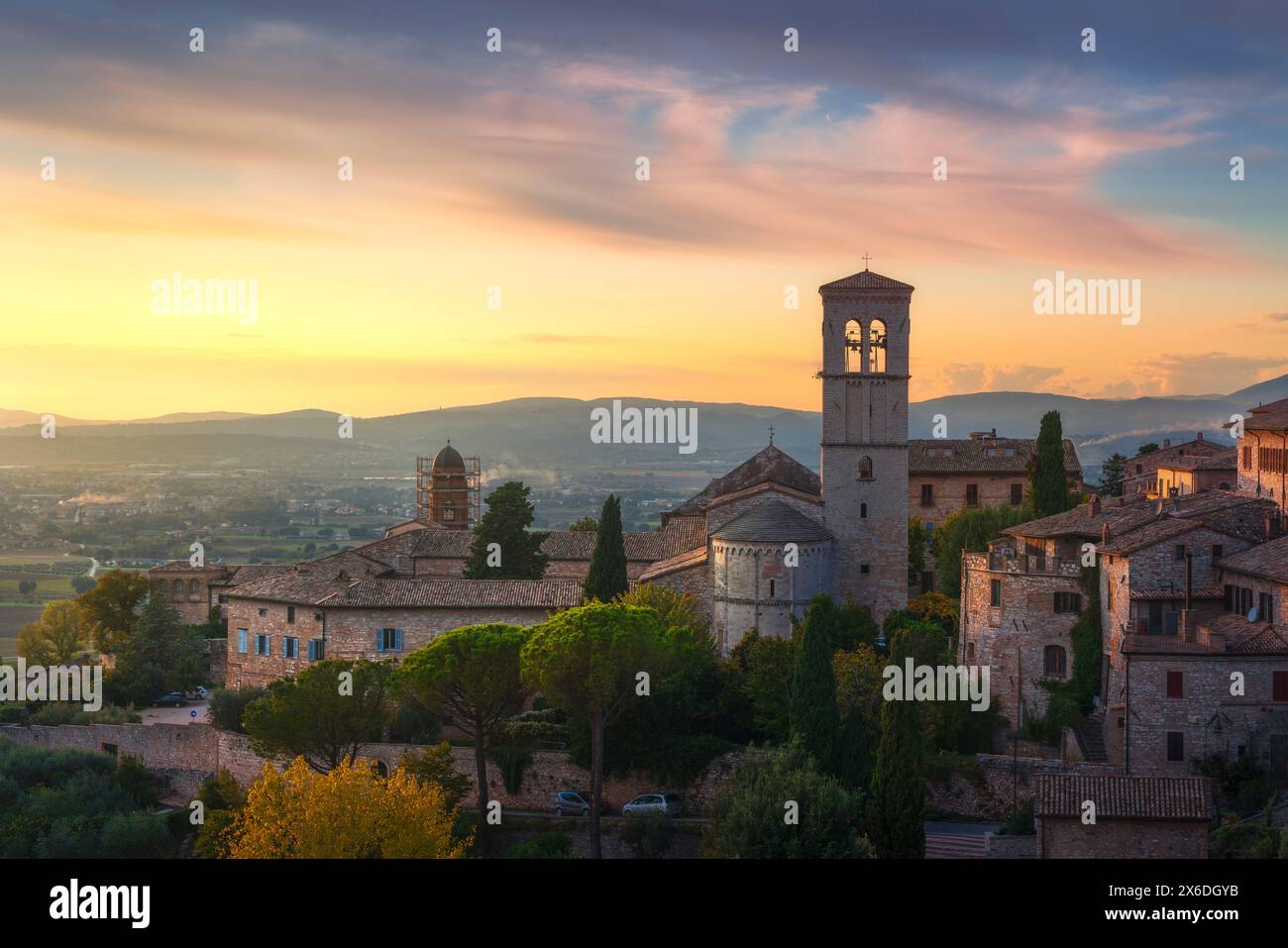 Assisi town panoramic view at sunset. Perugia, Umbria, Italy, Europe ...