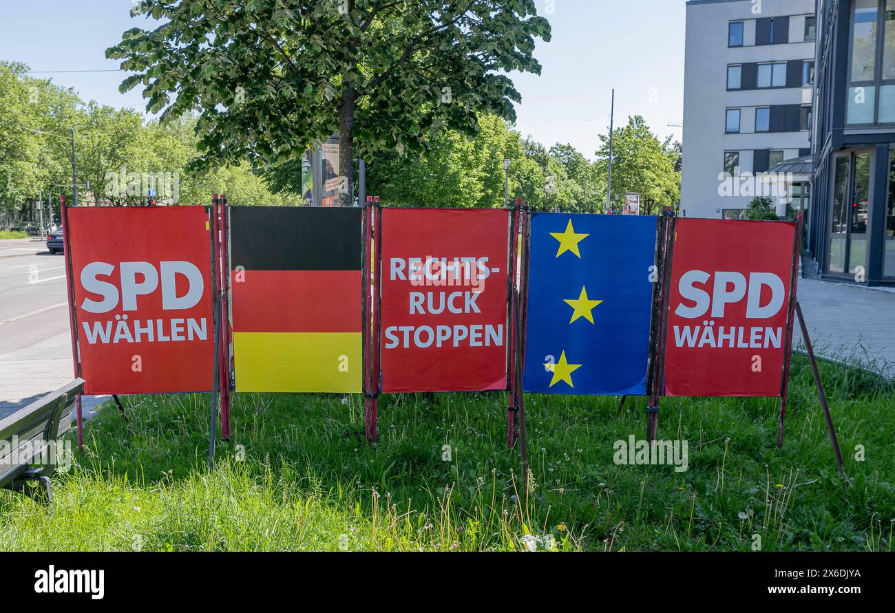 Muenchen GER, Themenbild, Wahlplakate zur Europawahl in Deutschland ...