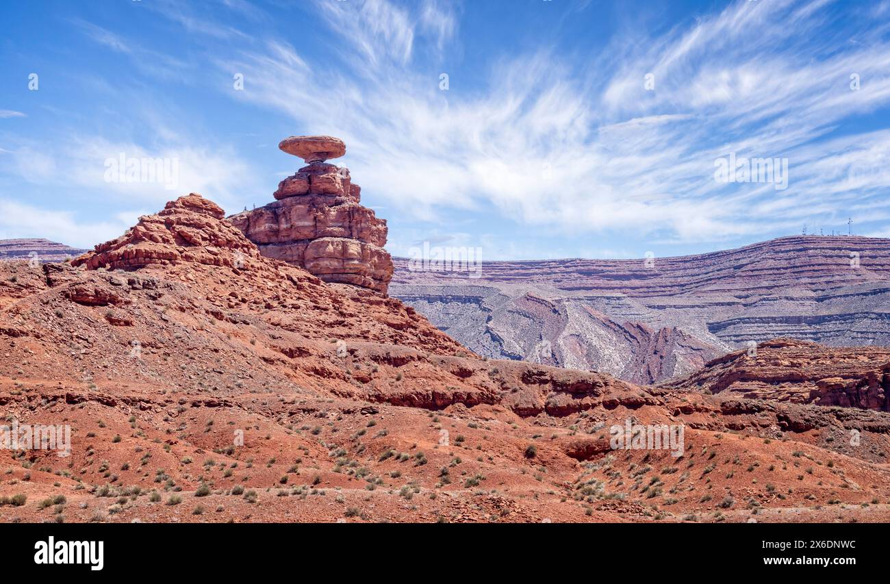Mexican Hat rock - sombrero shaped rock formation in Utah, USA on 21 ...