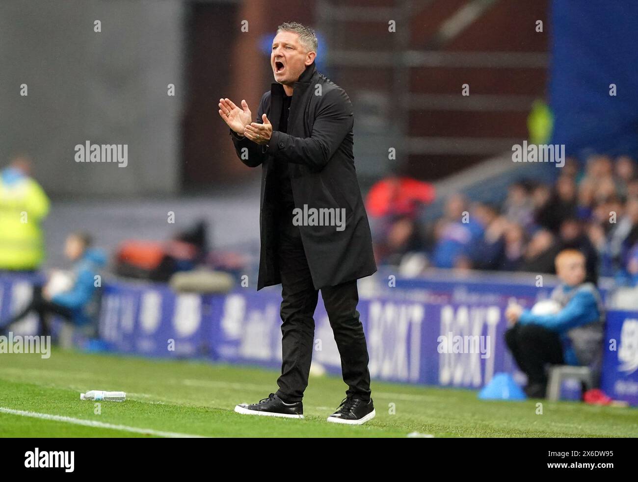 Dundee manager Tony Docherty during the cinch Premiership match at the ...