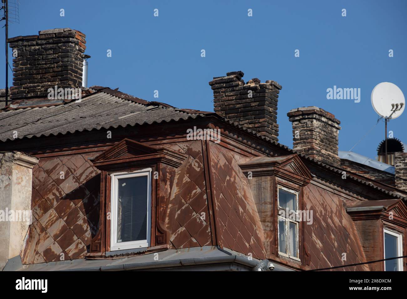 Rooftop patterns urban residential hi-res stock photography and images ...