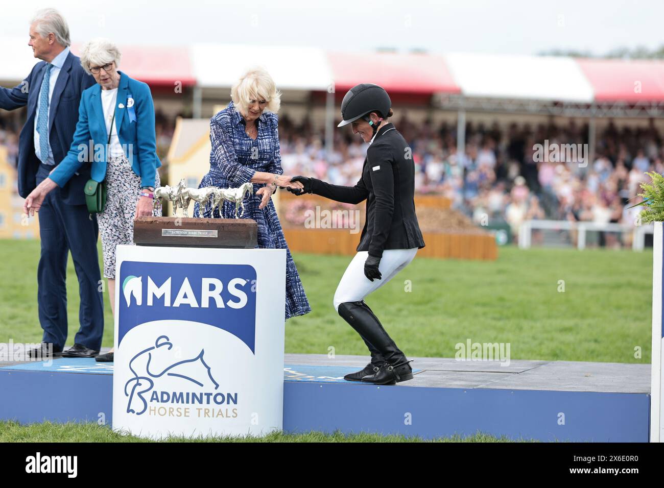 Winner Caroline Powell of New Zealand with Greenacres Special Cavalier ...