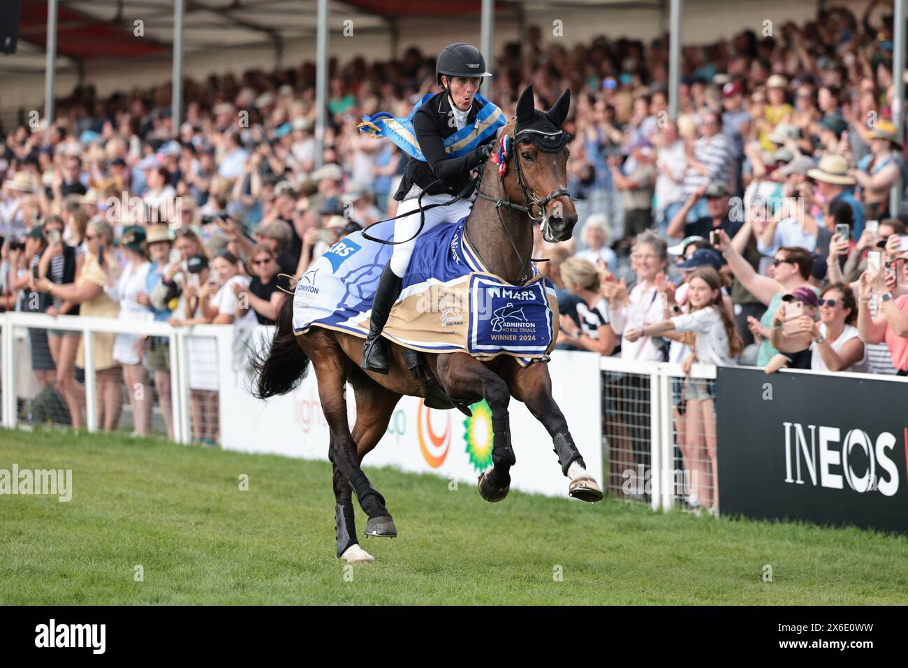 Winner Caroline Powell of New Zealand with Greenacres Special Cavalier ...
