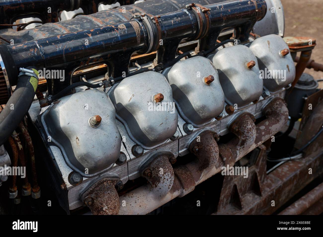 Vintage truck engine diesel hi-res stock photography and images - Alamy