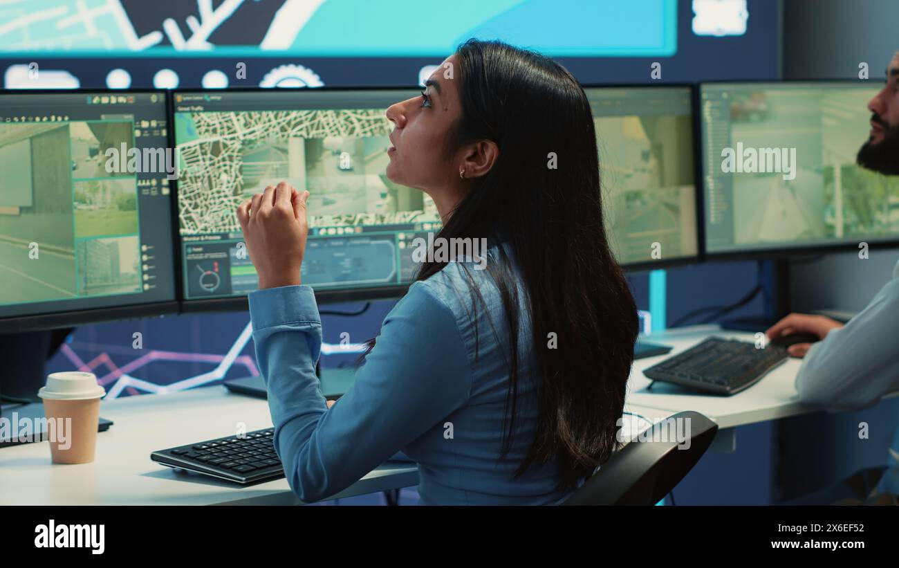 Indian operator transmitting gps coordinates for couriers to deliver ...