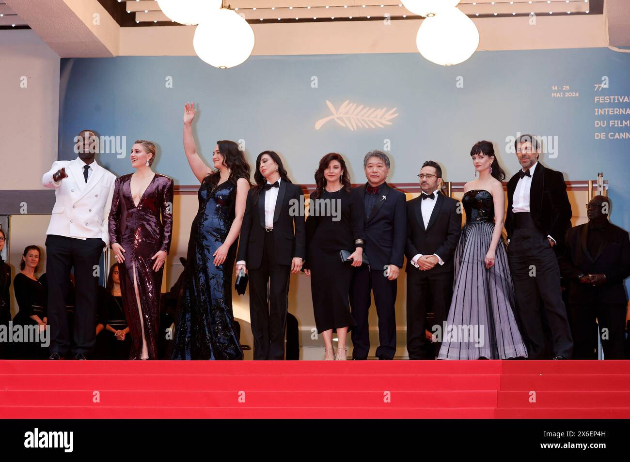 Die Jury: Omar Sy, Greta Gerwig, Lily Gladstone, Nadine Labaki ...