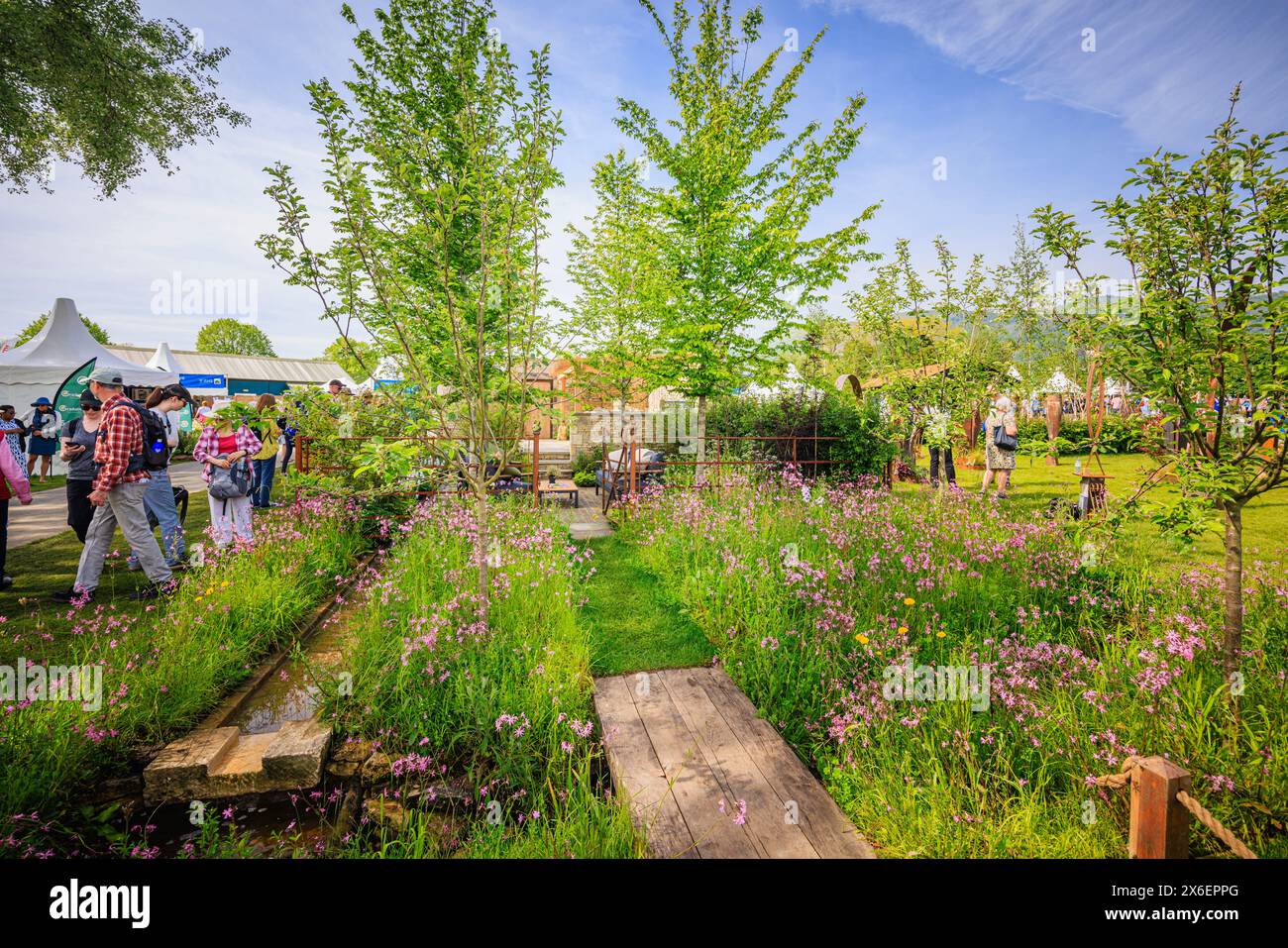 'The Cotswold Garden' show garden (Gold medal, Best Show Garden) at the ...