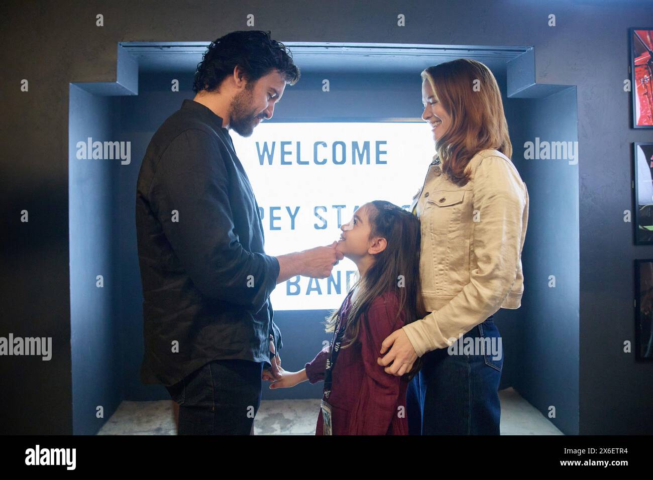 BRANCHING OUT, from left: Juan Pablo Di Pace, Cora Bella, Sarah Drew ...