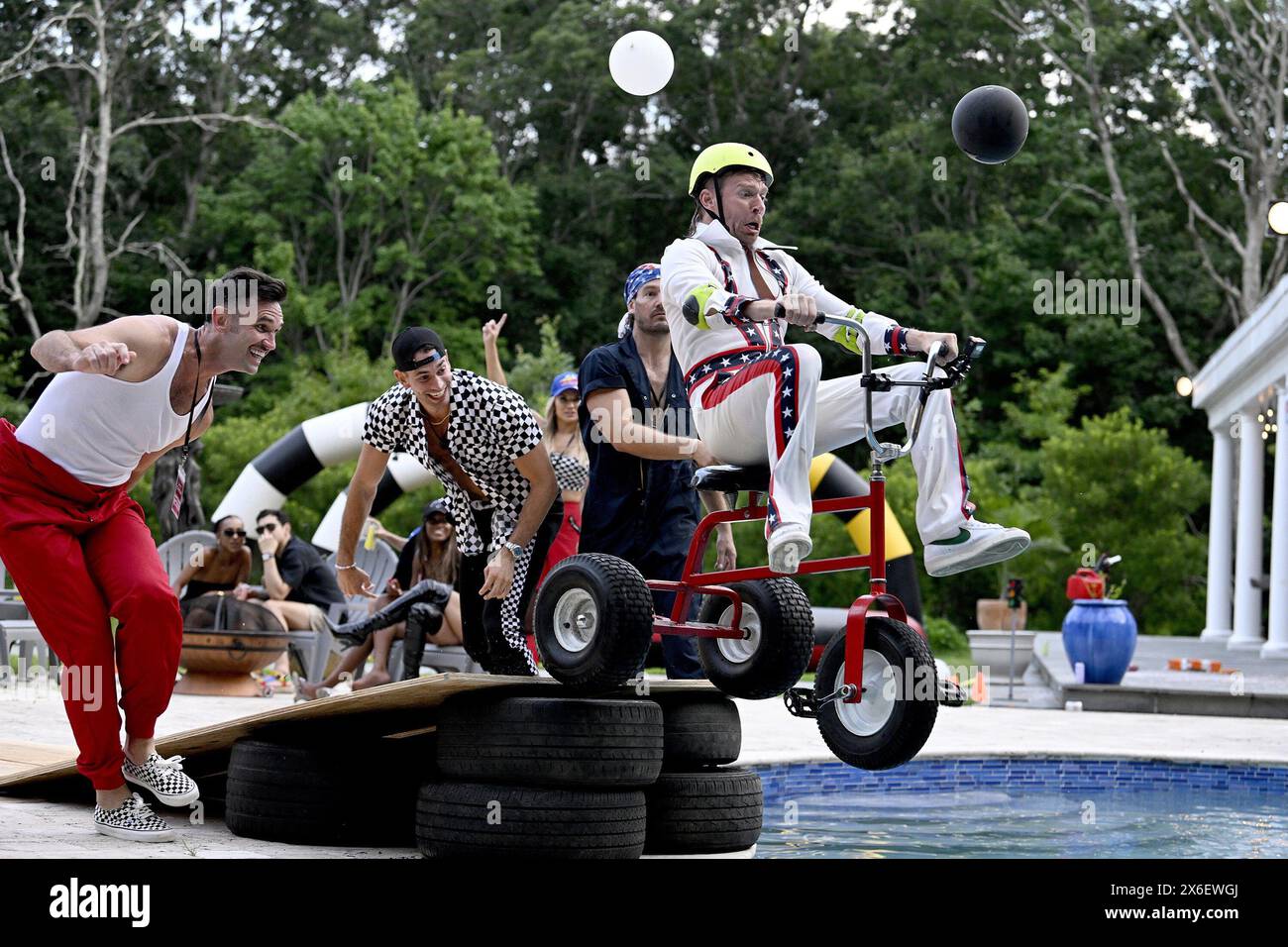 SUMMER HOUSE, from left: Carl Radke, Jesse Solomon, Craig Conover, Kyle ...