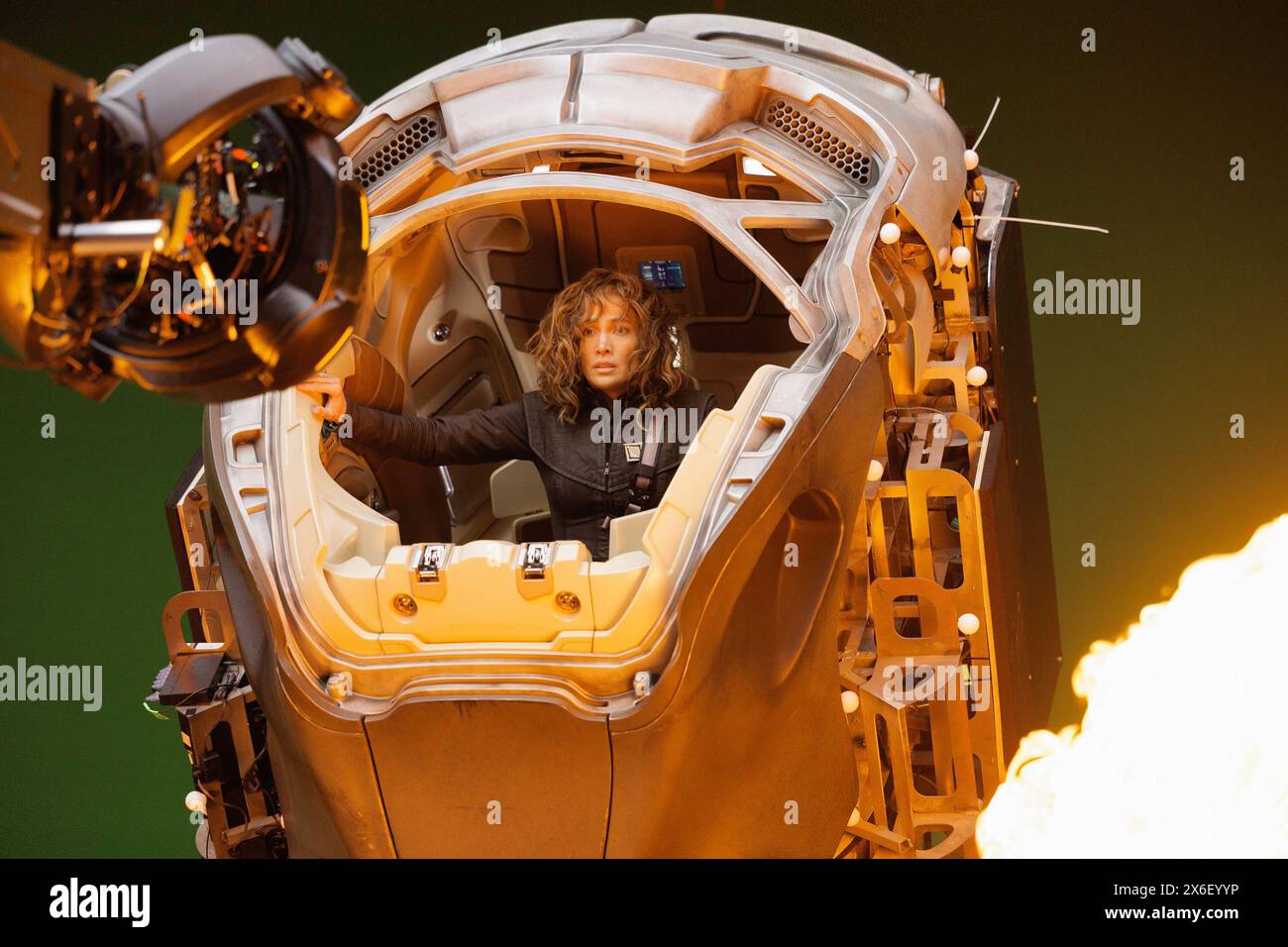 ATLAS, Jennifer Lopez, on set, 2024. ph: Ana Carballosa / © Netflix ...
