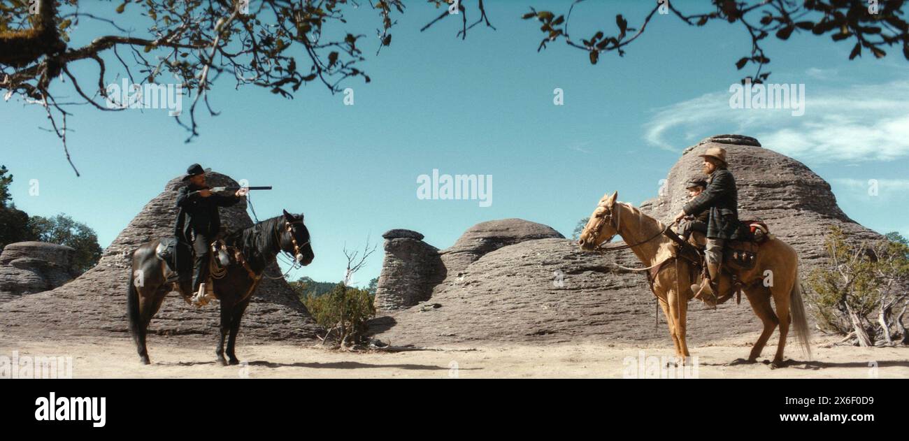 THE DEAD DON'T HURT, from left: Solly McLeod, Atlas Green, Viggo ...