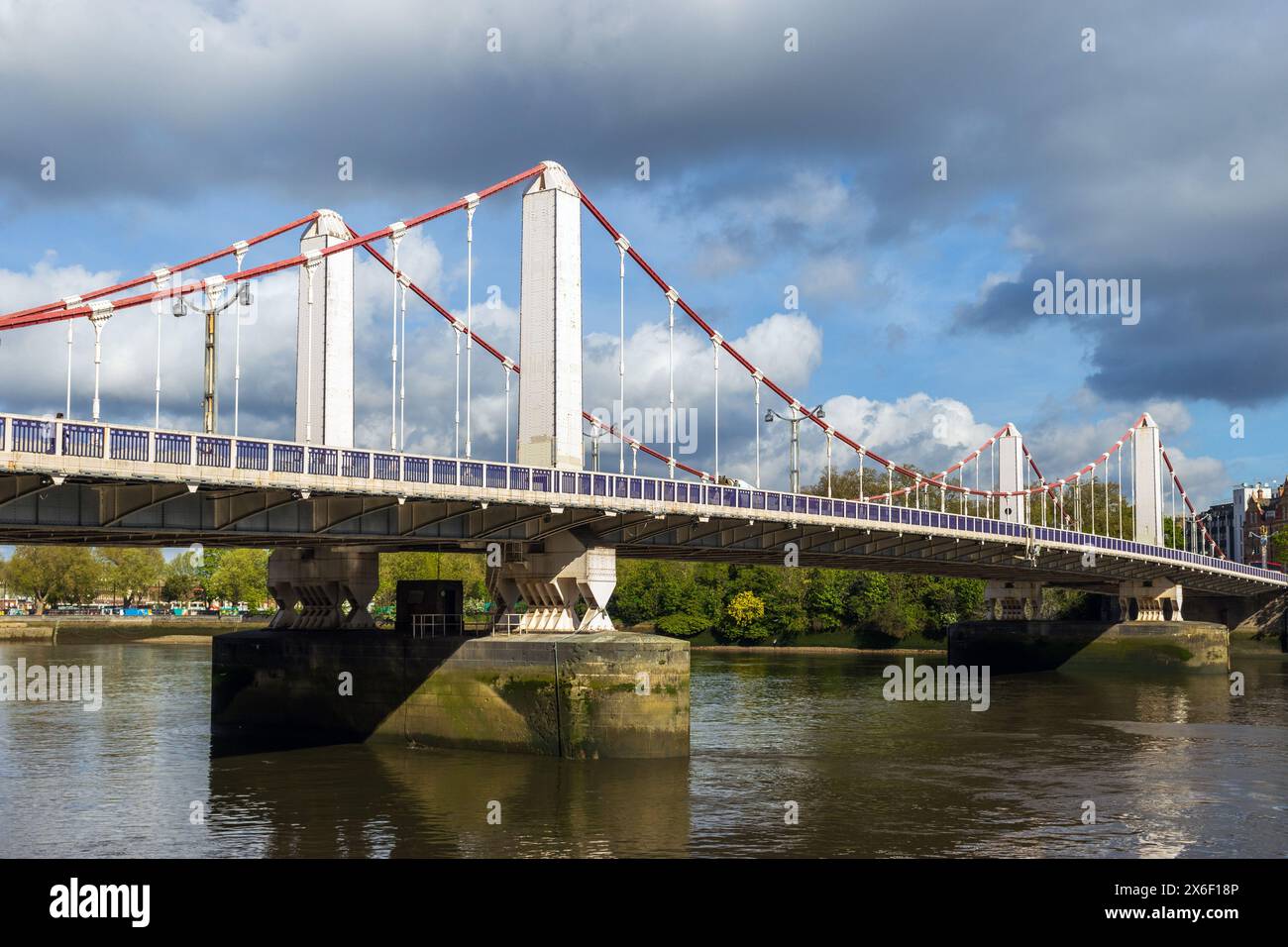Chelsea Bridge over the River Thames, London, Monday, April 29, 2024 ...