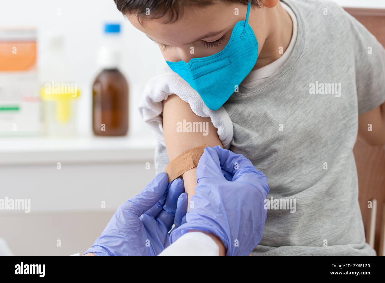 Child vaccination teenager hi-res stock photography and images - Alamy