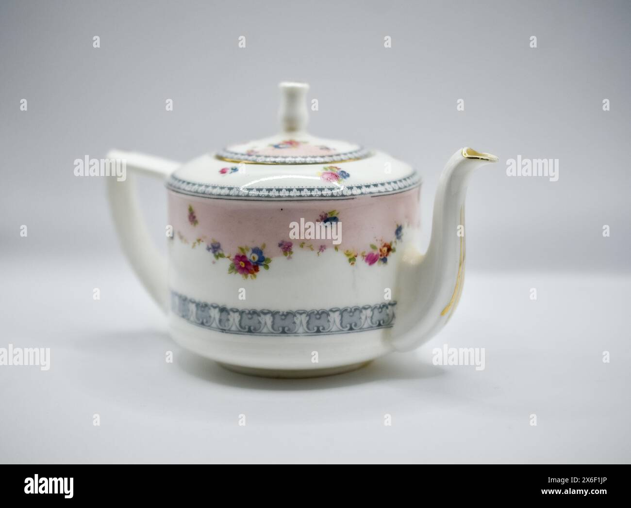 antique porcelain tea service set Stock Photo - Alamy