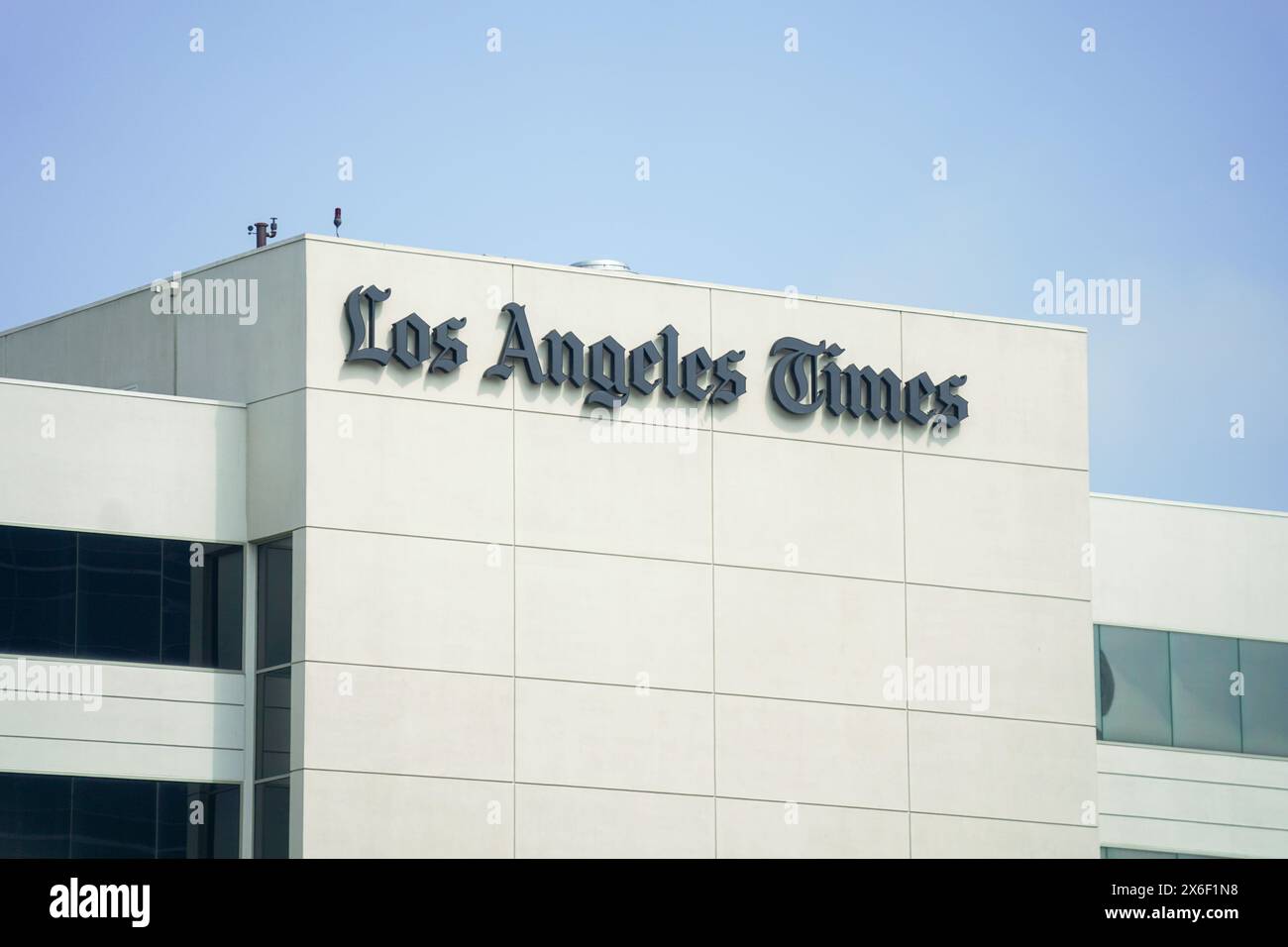 Los Angeles Times building and sign Stock Photo - Alamy