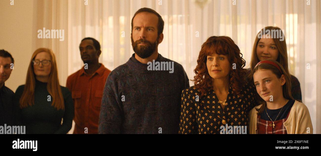 UNSUNG HERO, center, from left: Lucas Black, Candace Cameron Bure, 2023 ...