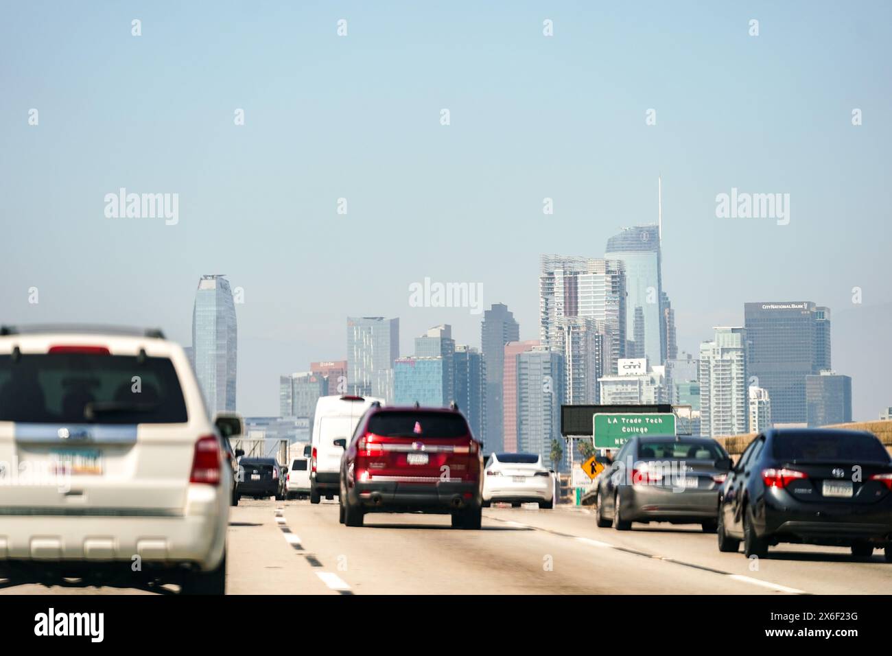 Billboards los angeles freeway hi-res stock photography and images - Alamy