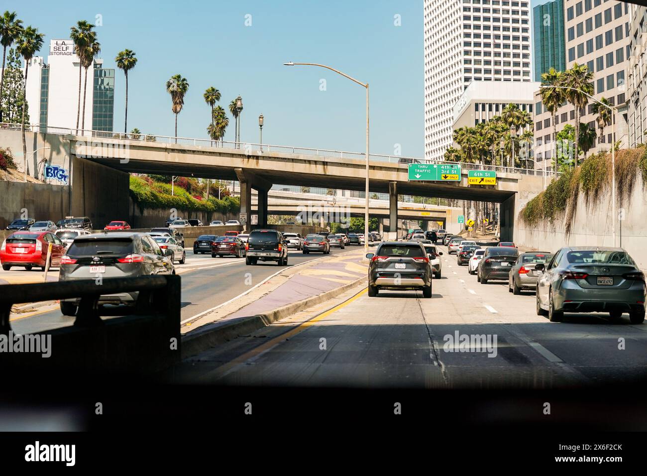 Aerial view busy urban intersections hi-res stock photography and ...