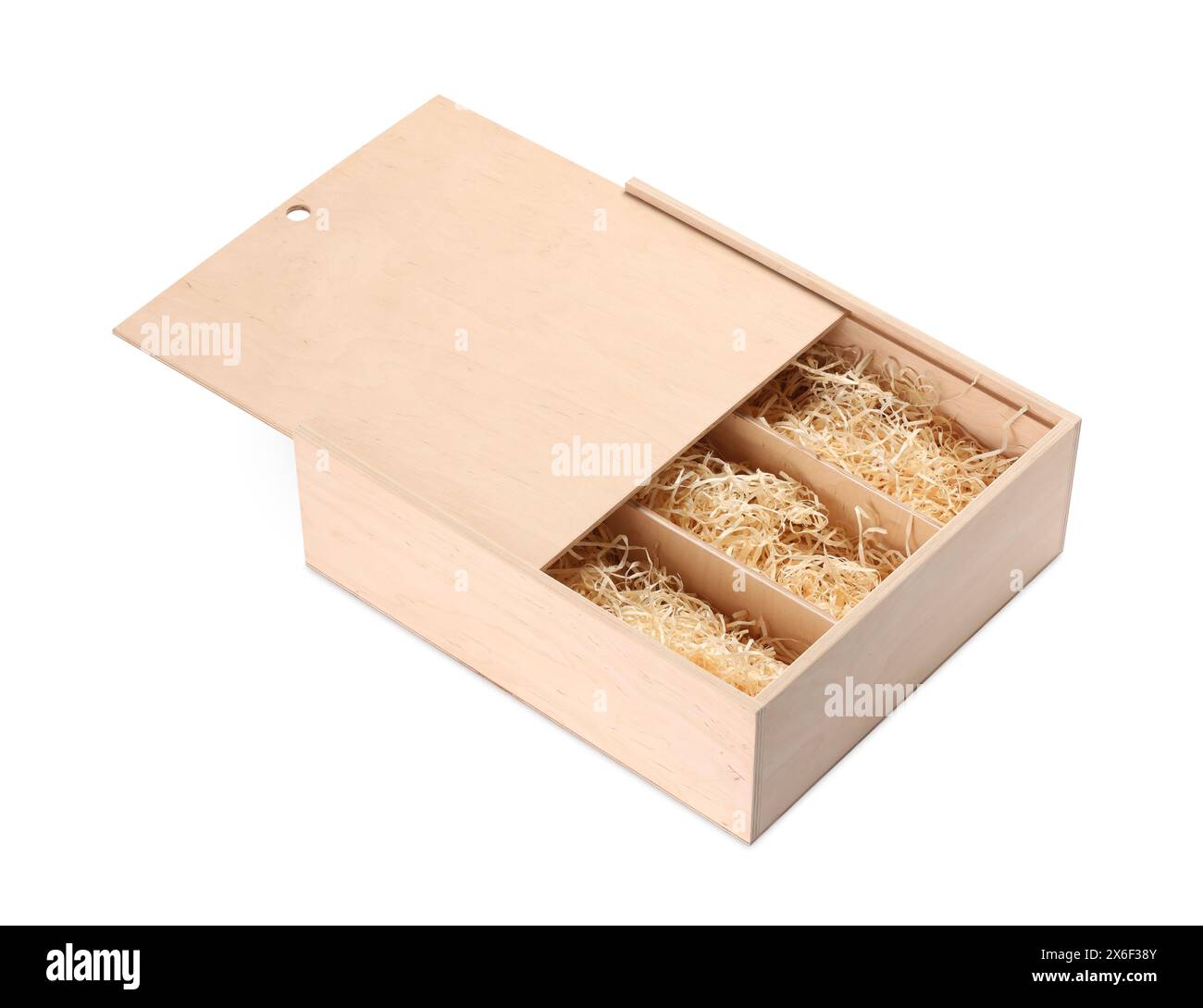 Open wooden wine box with straw isolated on white Stock Photo - Alamy