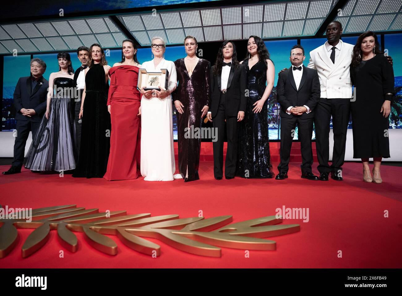 Eva green and pierfrancesco favino hi-res stock photography and images ...