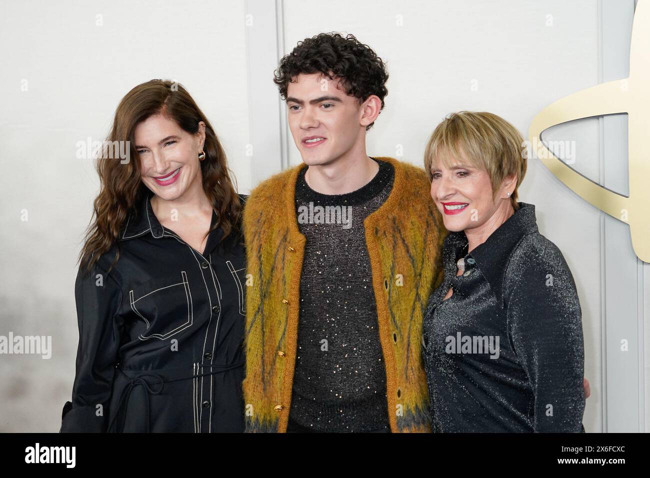 Kathryn hahn 2024 upfront hi-res stock photography and images - Alamy