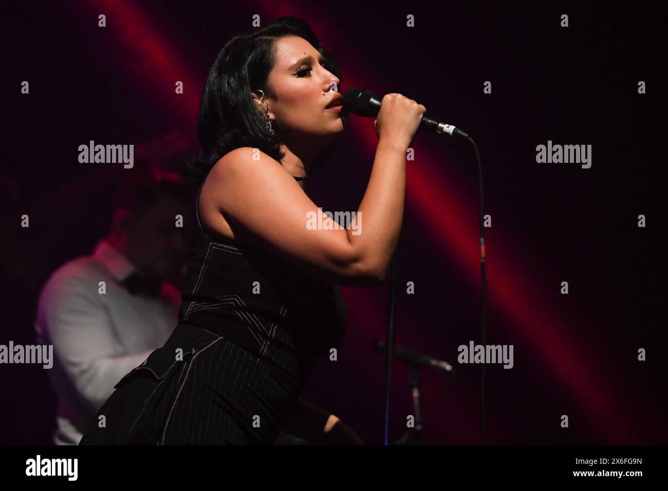 British singer Raye, performing live in Buenos Aires Stock Photo - Alamy