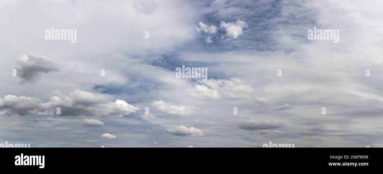 Overcast heaven hi-res stock photography and images - Alamy