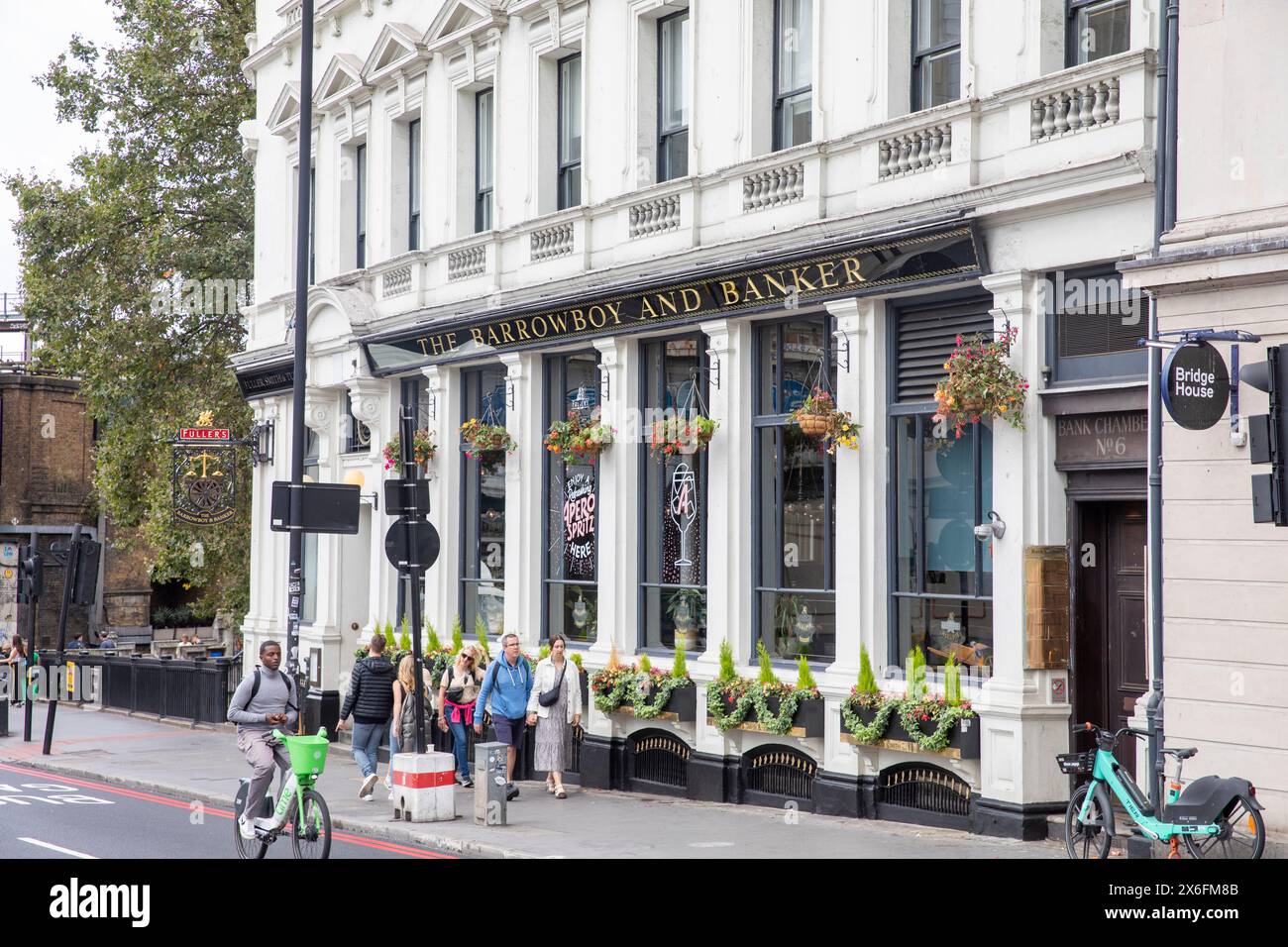 London pub, The Barrowboy and Banker public House in London was the ...