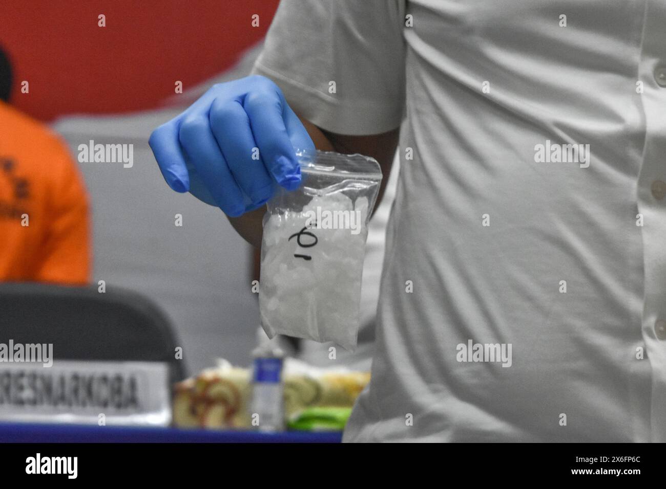 Grams of methamphetamine hi-res stock photography and images - Alamy