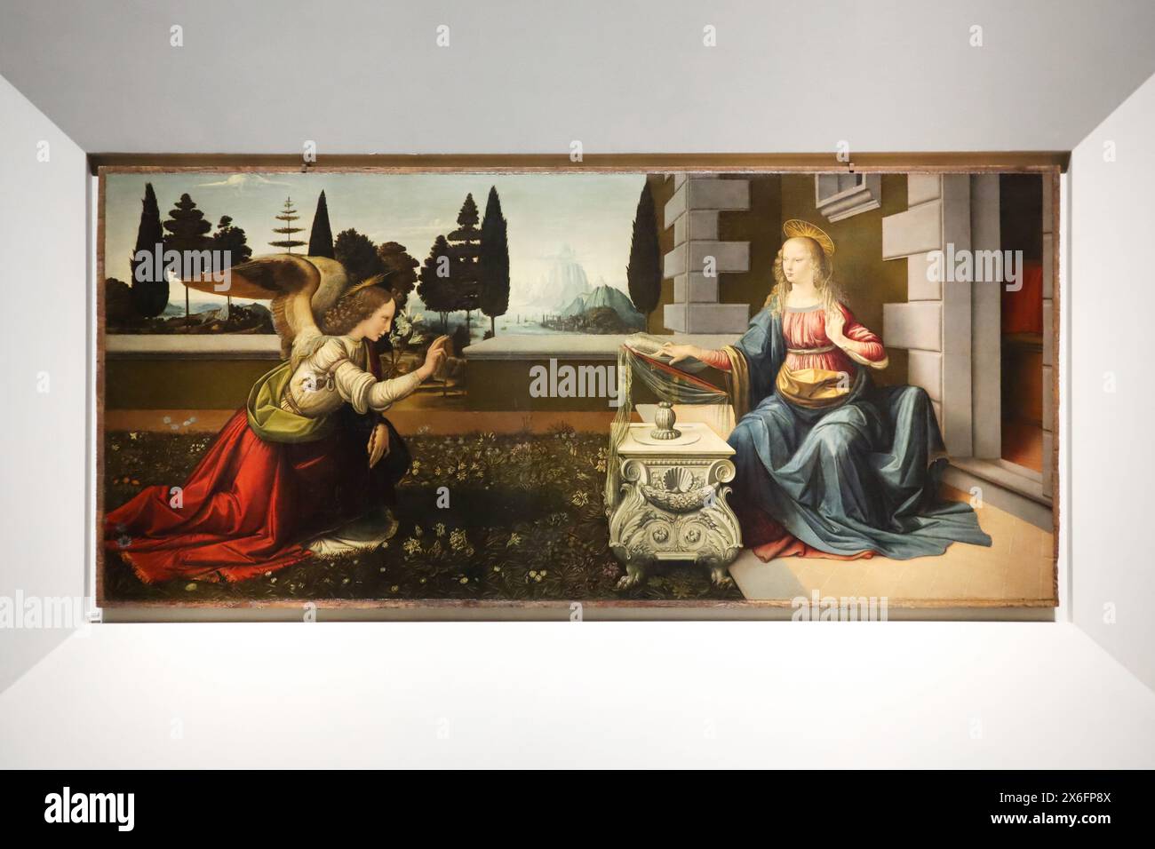 Annunciation by leonardo da vinci hi-res stock photography and images ...