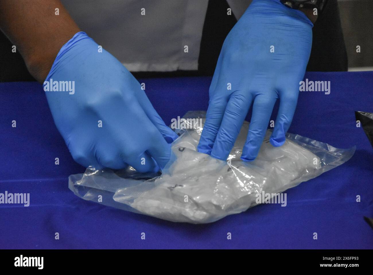 Grams of methamphetamine hi-res stock photography and images - Alamy